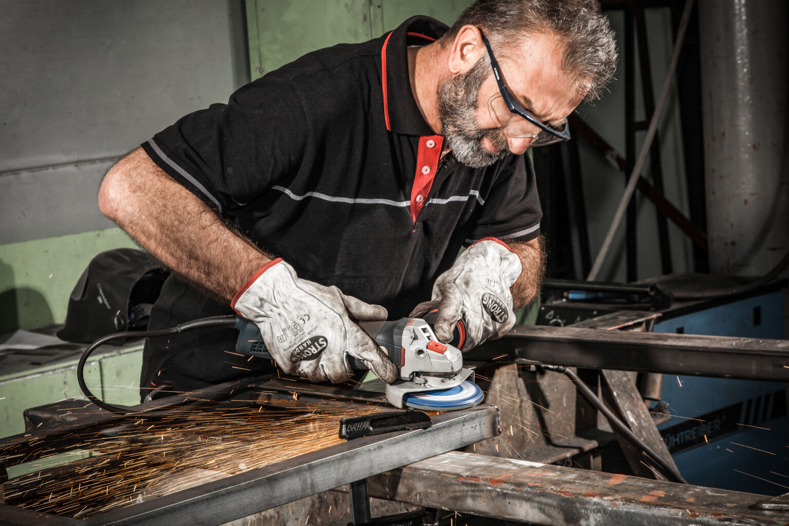 DIMO GmbH Metallbau | Schlosserabeiten | Reparaturen